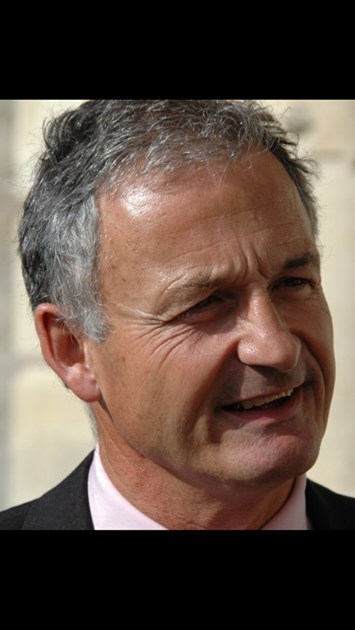 lee syrett is fundraising for The Brain Tumour Charity