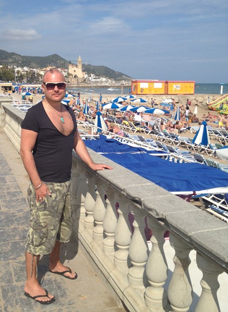 Darren Jewell-Irons is fundraising for University Of Glasgow Trust
