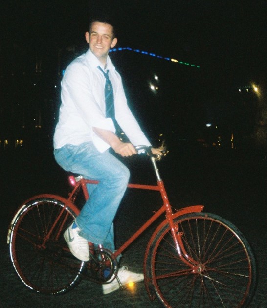 Rob Ferguson is fundraising for Cancer Research UK