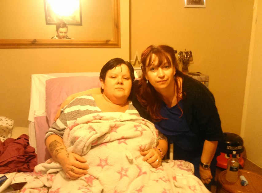 Sarah jane catchpole is fundraising for Cancer Research UK