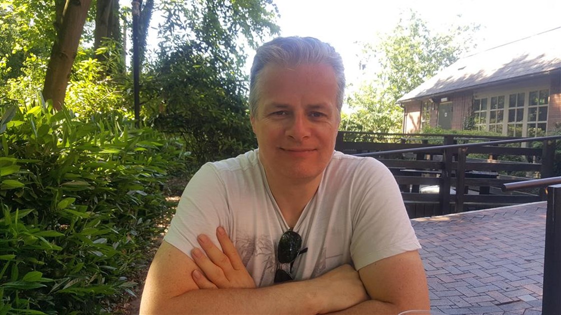 Rachel Teale is fundraising for Cancer Research UK