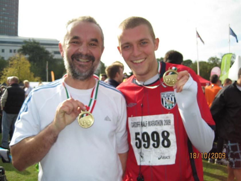 Simon Wilding is fundraising for KIDS