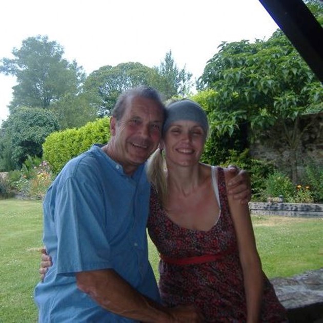 Rachel Collins is fundraising for Cancer Research UK