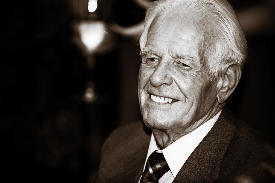 susan earl is fundraising for Moorfields Eye Charity