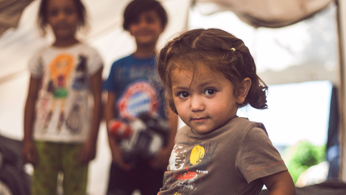 tracey perry is fundraising for ForRefugees