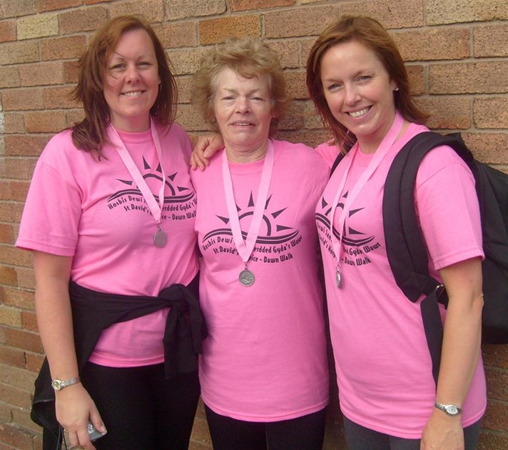 Lisa Salisbury is fundraising for St David's Hospice (North Wales)