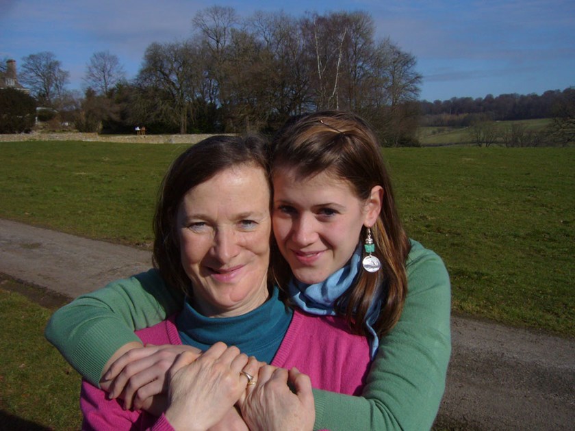 Robyn Vere Nicoll is fundraising for Cancer Research UK