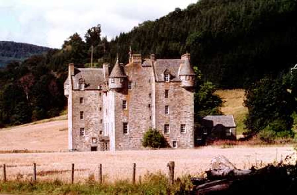 Fiona Welsh is fundraising for NSPCC