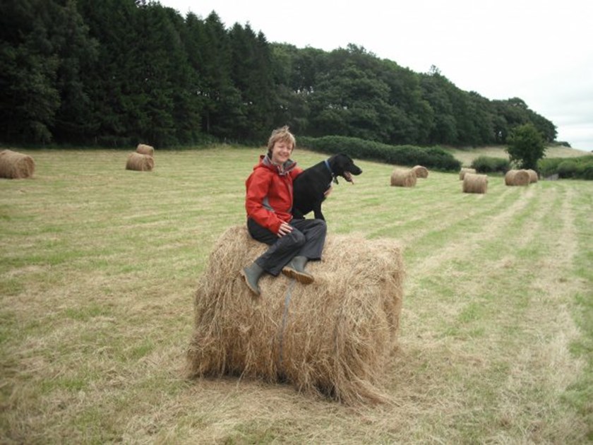 Sarah Hardcastle is fundraising for Cancer Research UK
