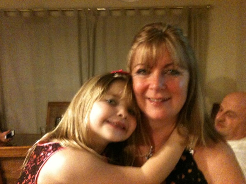 sandra simmons is fundraising for Macmillan Cancer Support