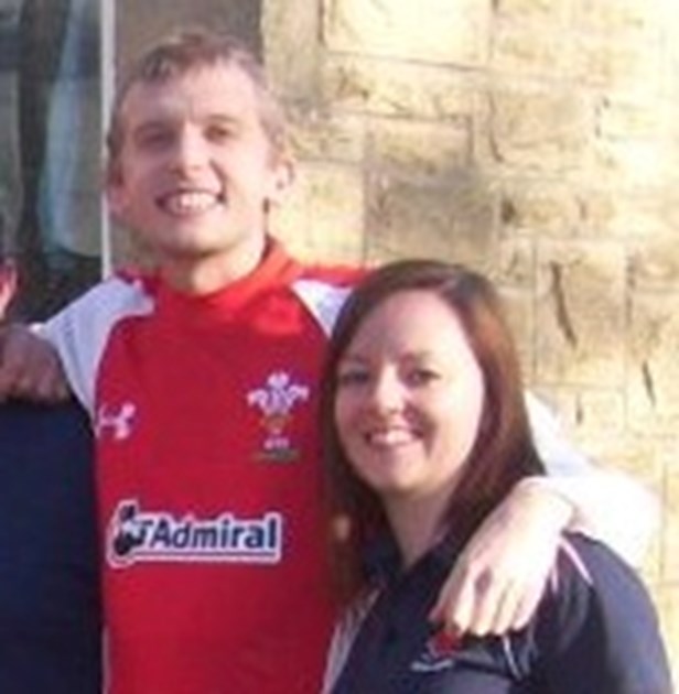 Victoria Noone is fundraising for Watersports4CancerResearch (W4CR)