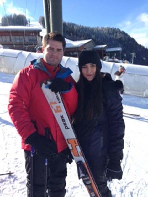 FRANCESCA HALL is fundraising for Hospice UK