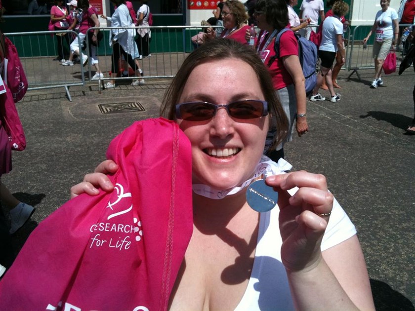 Laura Parish is fundraising for Cancer Research UK