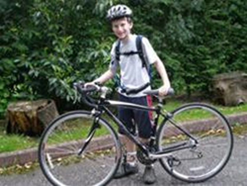 Gordon Bowser is fundraising for Rainbow Trust Children's Charity