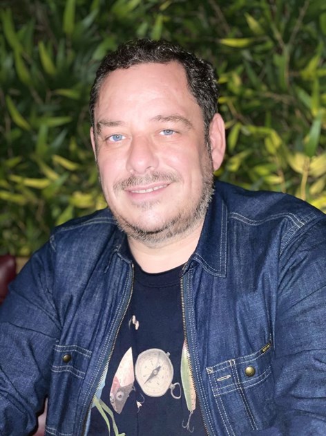 Nicholas Abraham is fundraising for Cancer Research UK