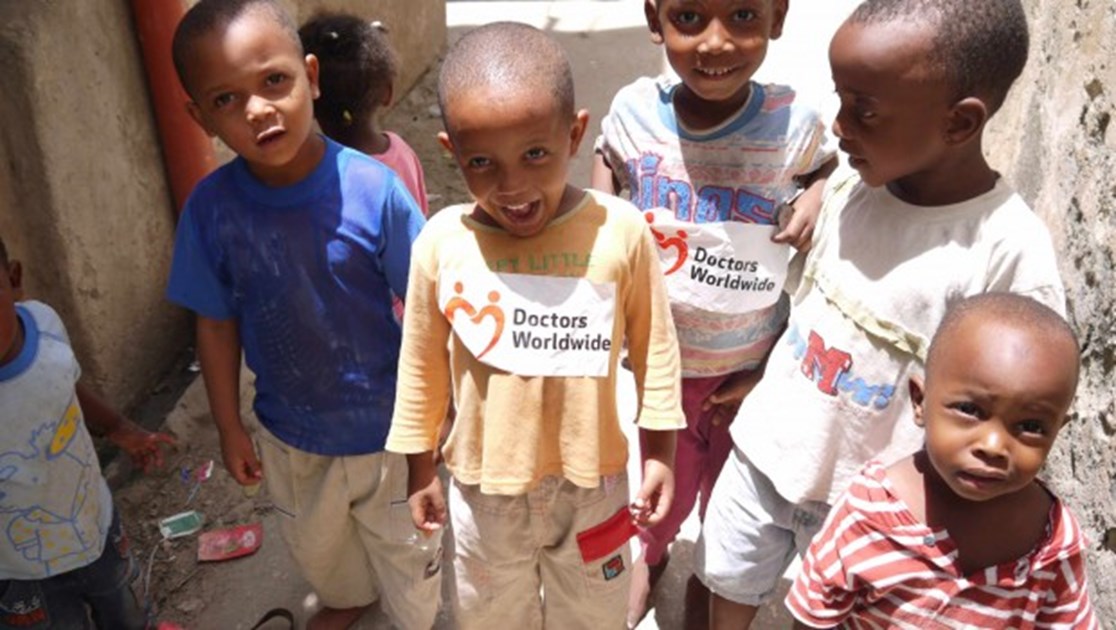 Rebecca Leech is fundraising for Doctors Worldwide