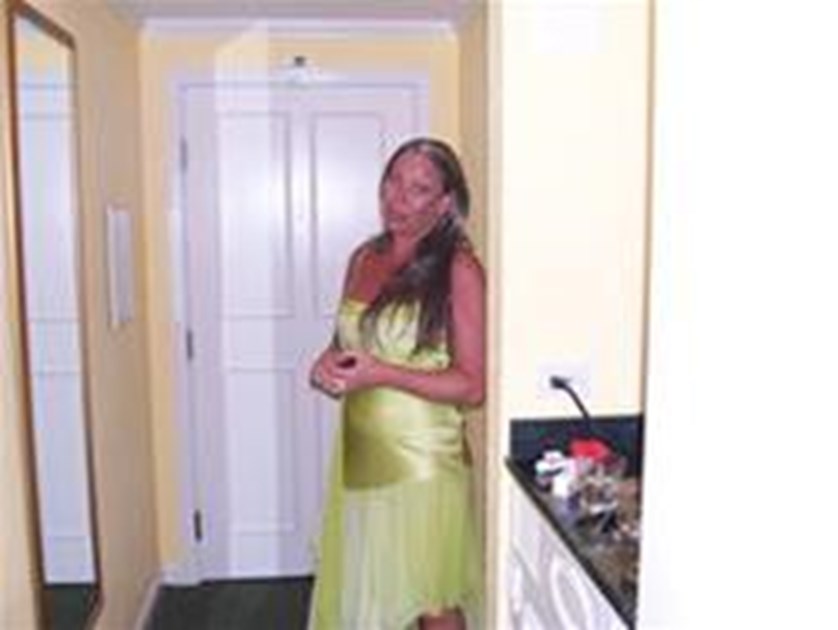 Roxanne Foster is fundraising for Cancer Research UK