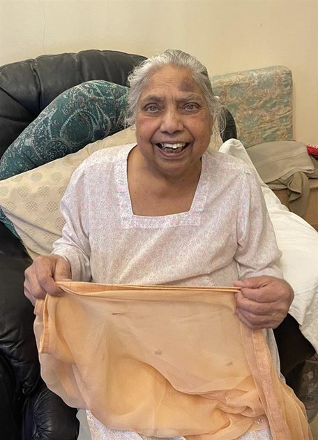 Priya Bains is fundraising for Macmillan Cancer Support