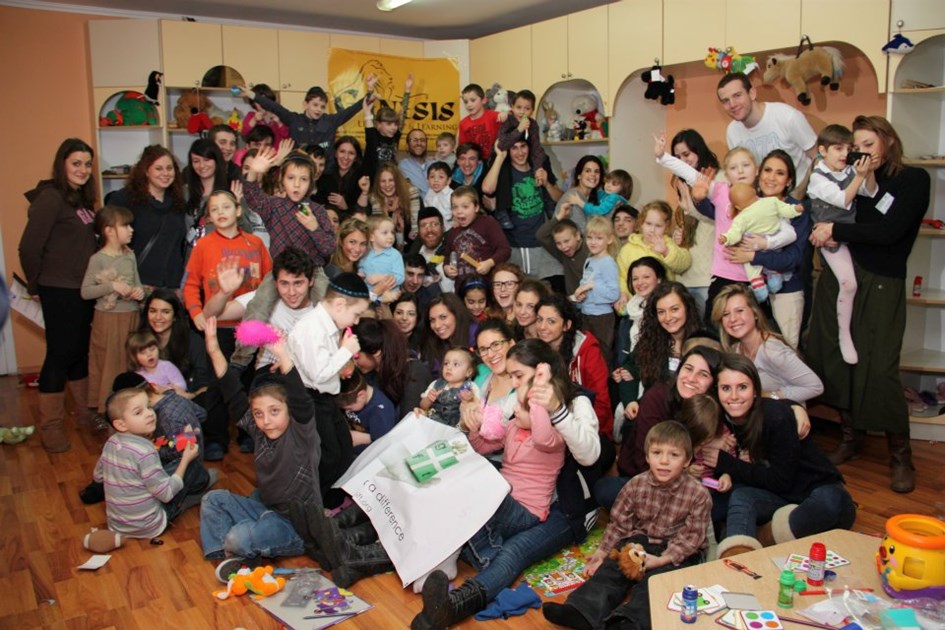 Roxanne Kaye is fundraising for Tikva UK