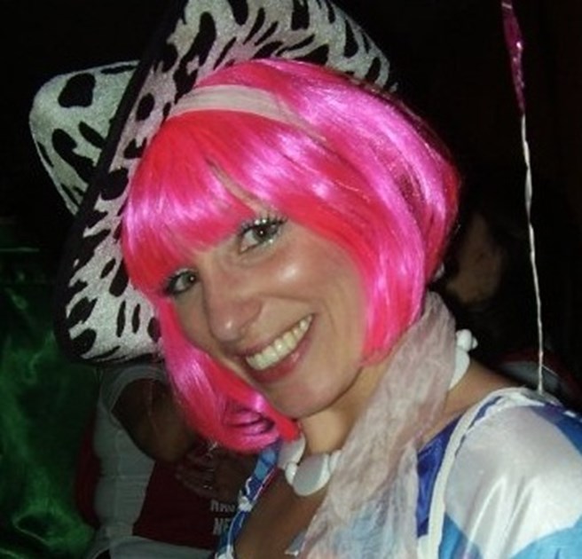 Amanda Bunney is fundraising for Cancer Research UK