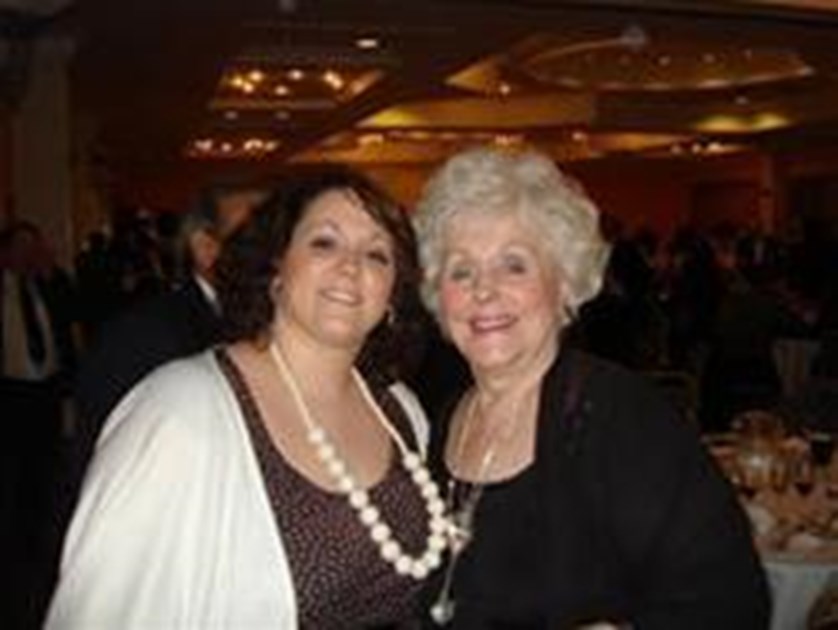 Lisa Hetherington is fundraising for Cancer Research UK