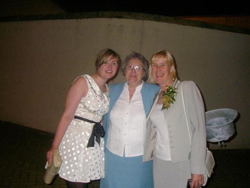 Victoria Tyrrell is fundraising for Cancer Research UK