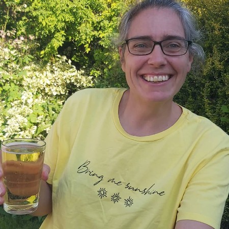 Anna Barr is fundraising for Cancer Research UK