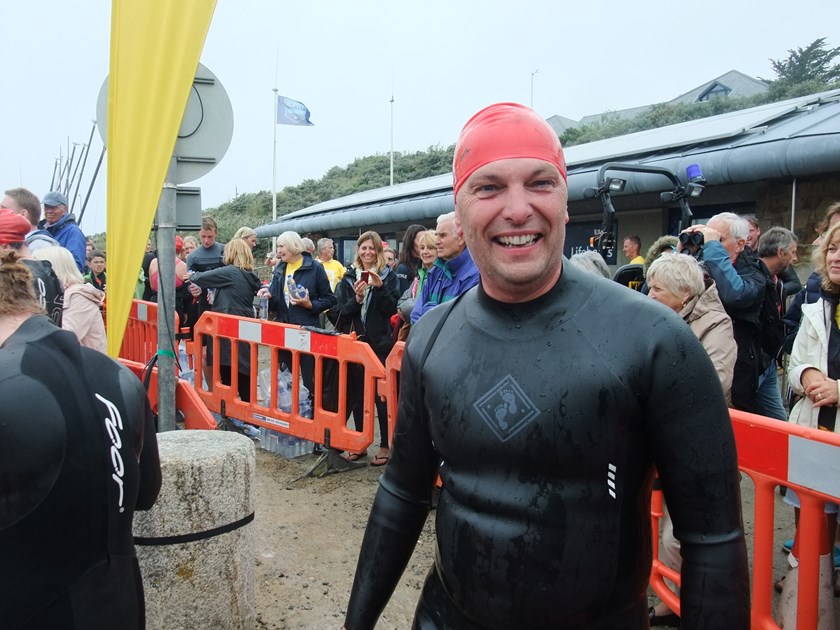SIMON BIGGIN is fundraising for Marie Curie