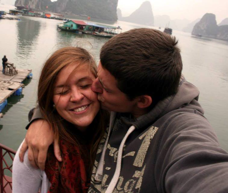 Jen and Aaron Adams is fundraising for Cancer Research UK