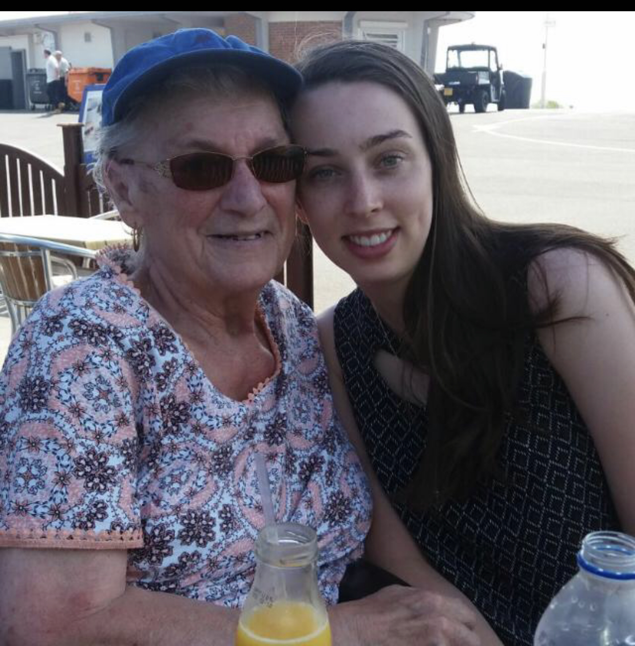 Hayley Eichenhofer is fundraising for Arthritis UK