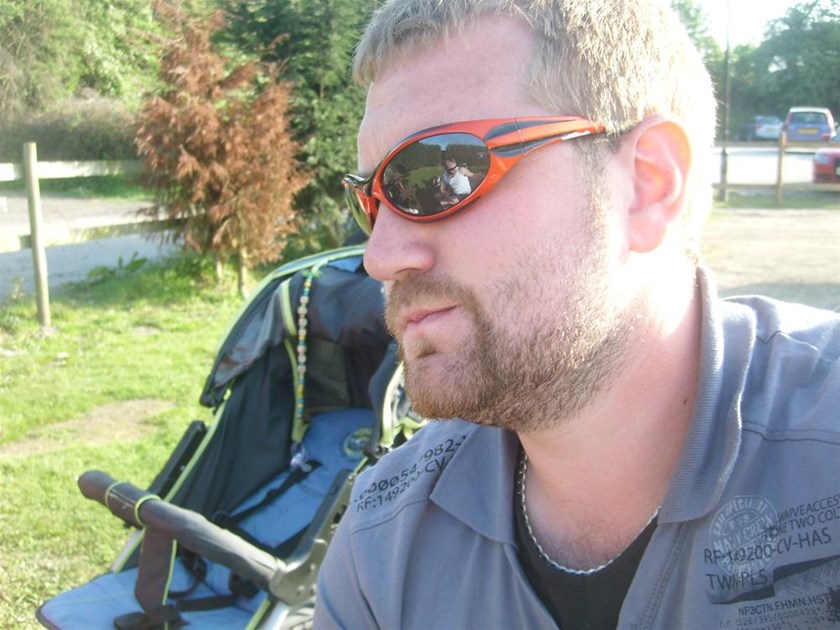 Jason Stringer is fundraising for Snowball Trust