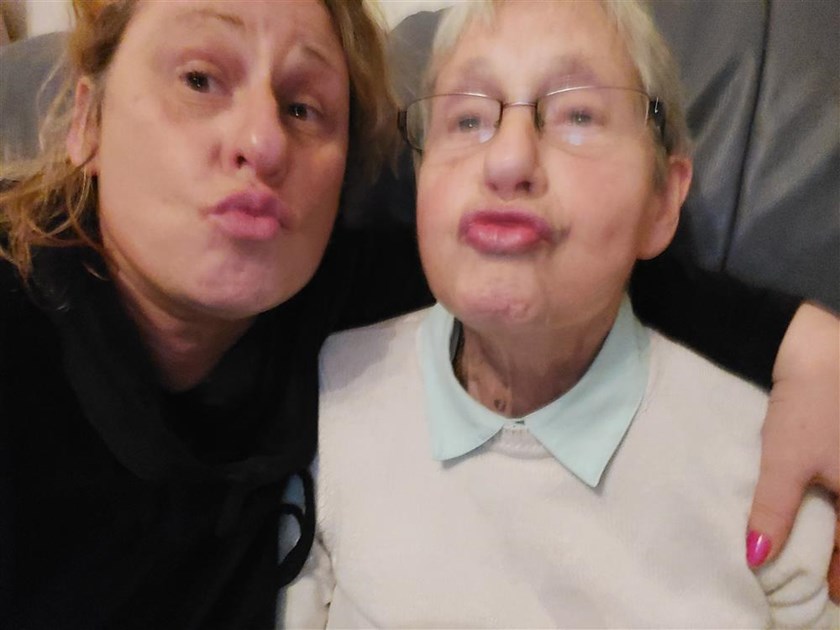 Julie Rowcliffe is fundraising for Alzheimer's Society