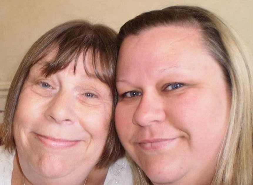 Tracey Tinkler is fundraising for Cancer Research UK