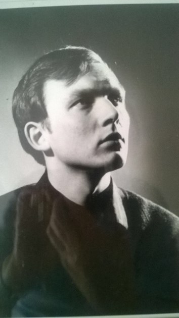 Adam Findlay is fundraising for Cancer Research UK