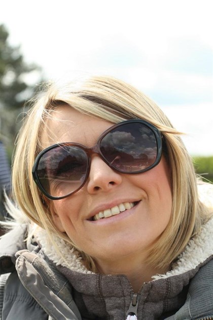 Lisa-Jane Miles is fundraising for Longfield