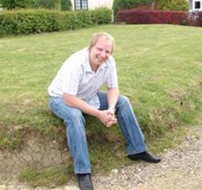 Stuart Badcock is fundraising for Macmillan Cancer Support