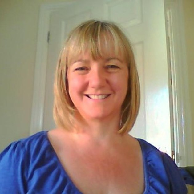 Sarah-Jane Anderson is fundraising for Women V Cancer - RIDE THE NIGHT