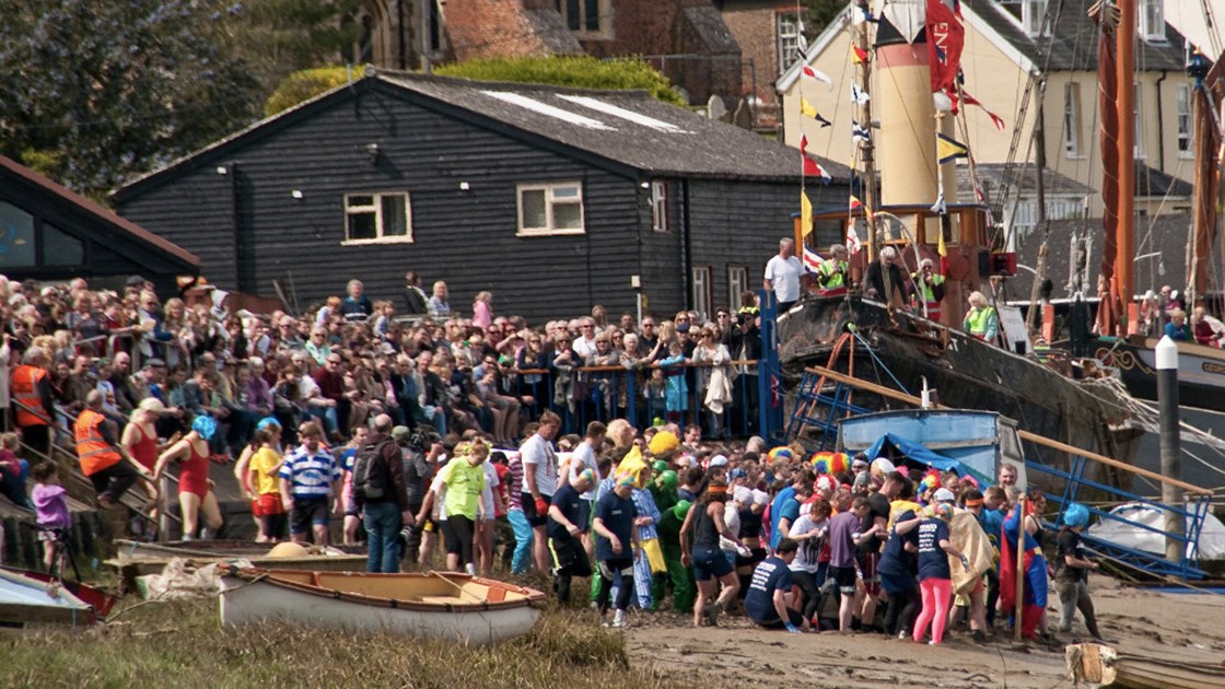 Rebecca Binder is fundraising for The Maldon Mud Race