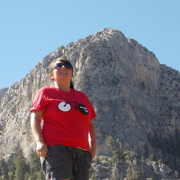 Maureen Elliott is fundraising for Bright Red