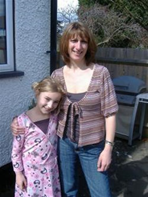 Deborah Williams is fundraising for Cancer Research UK