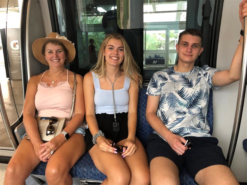 Sam and Jodie Charman is fundraising for Hospice UK