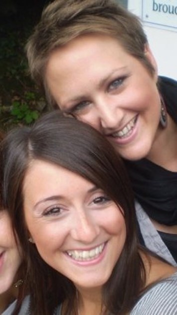 Llinos Williams is fundraising for Young Lives vs Cancer