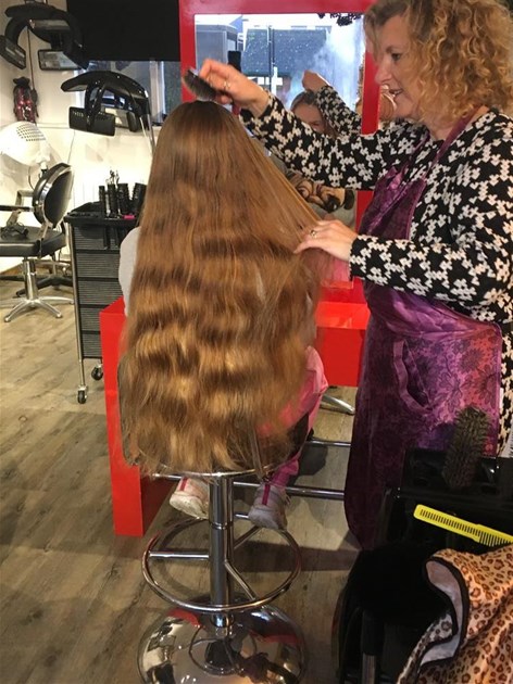 beth yates is fundraising for Little Princess Trust