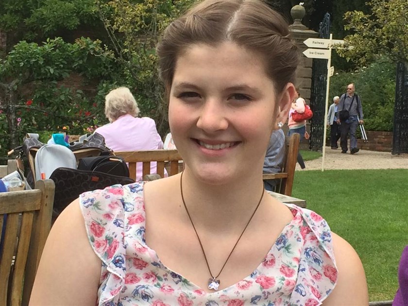 Emma hanson is fundraising for Raleigh International Trust