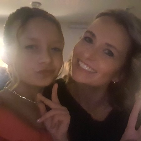 Hayley Reeves is fundraising for Compton Care Group Ltd