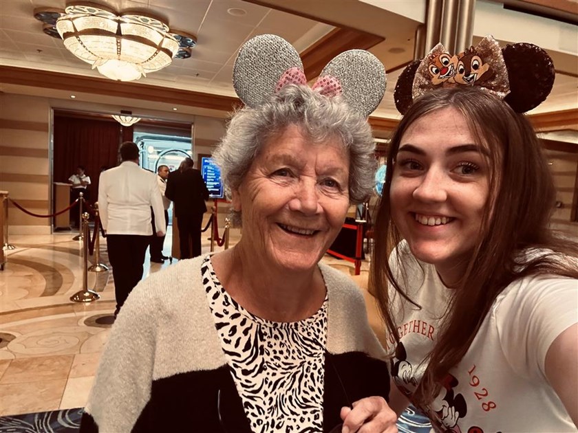 Amy Dennis is fundraising for Alzheimer's Society