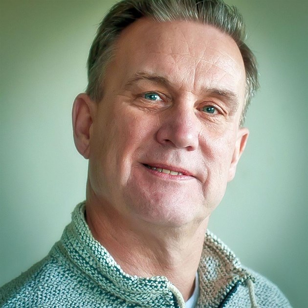 Simon Taylor is fundraising for Marie Curie