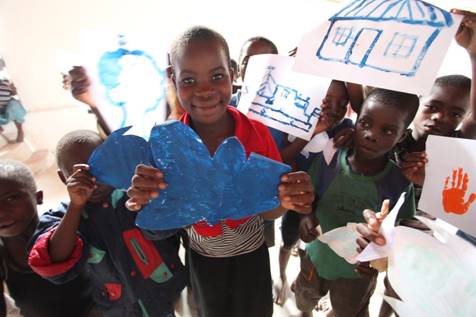 Rowan Paterson is fundraising for Phunzira