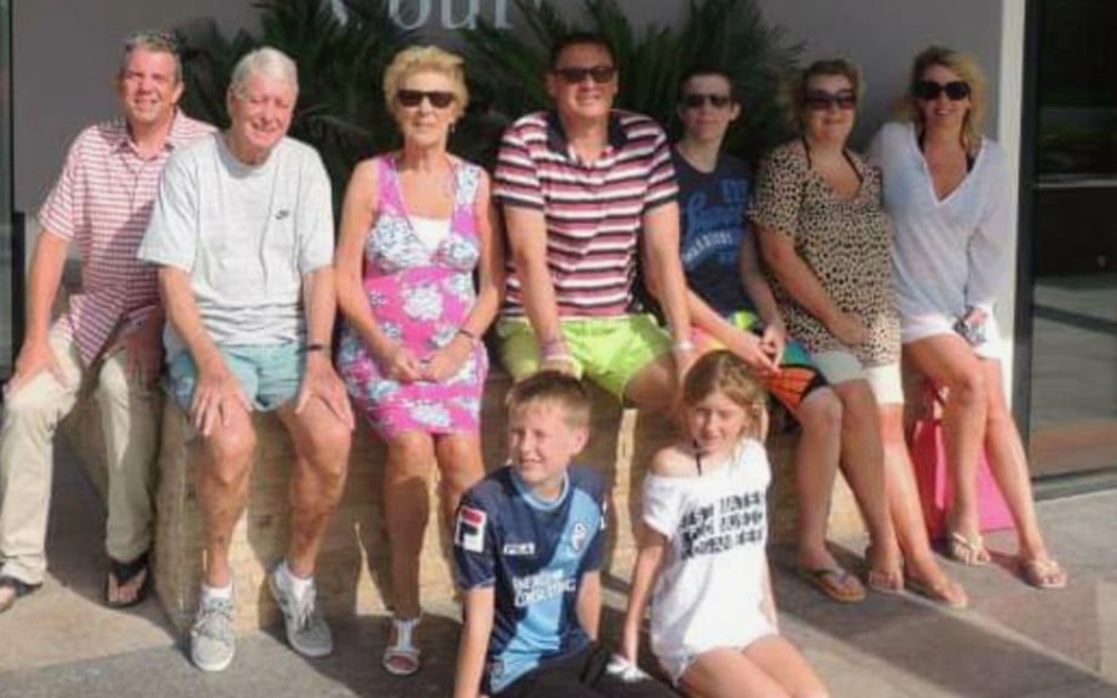 Caroline Mathews & Nick Eames is fundraising for Dementia UK