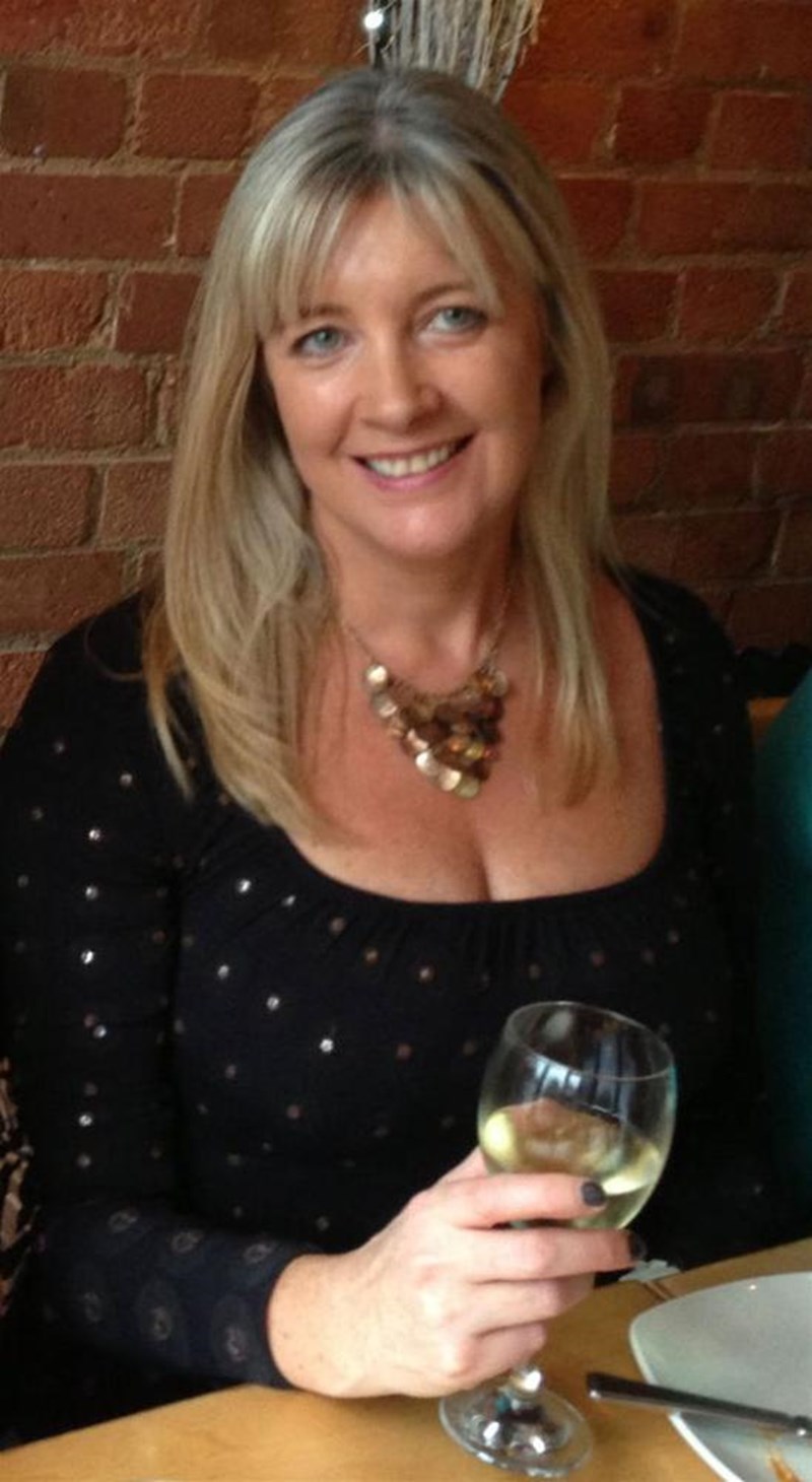 Cathy Williams-Gunn is fundraising for Cancer Research UK